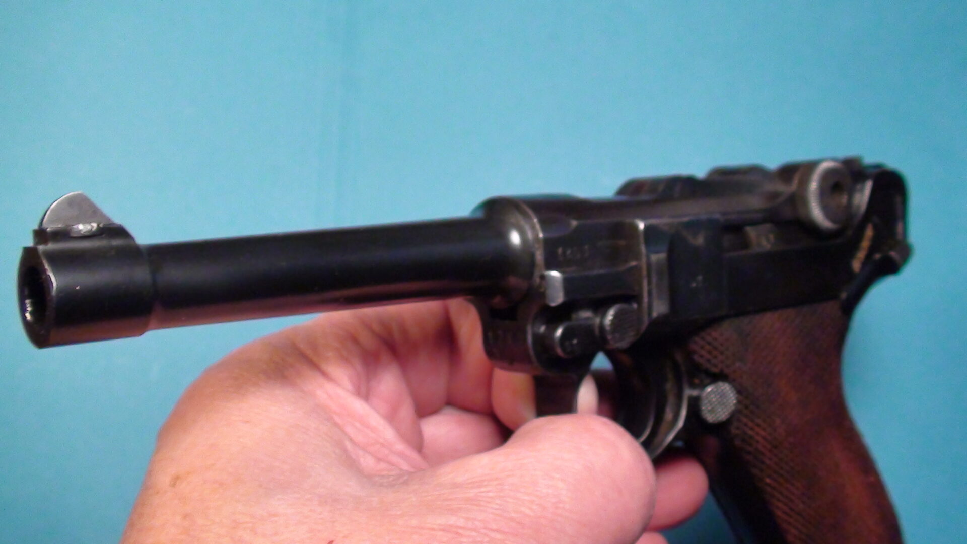 #569 Luger WW2 dated 1939 Collector Grade (restricted) – Luger Collector