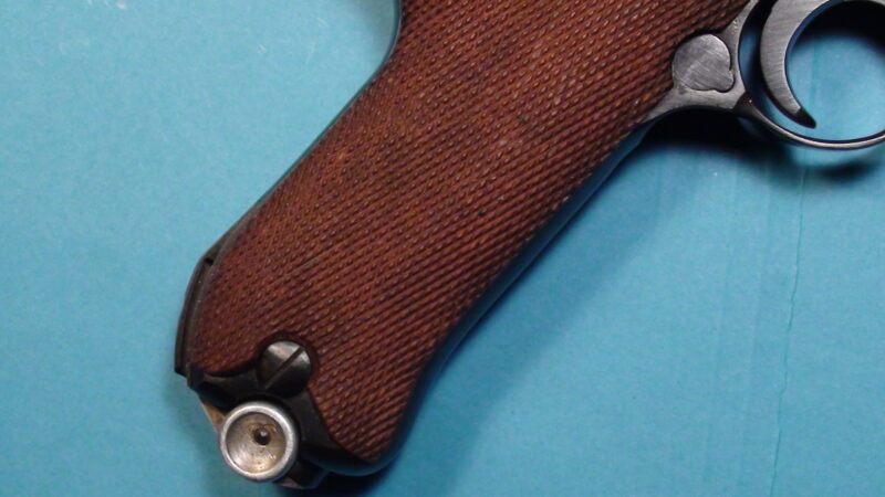 #569 Luger WW2 dated 1939 Collector Grade (restricted) – Luger Collector