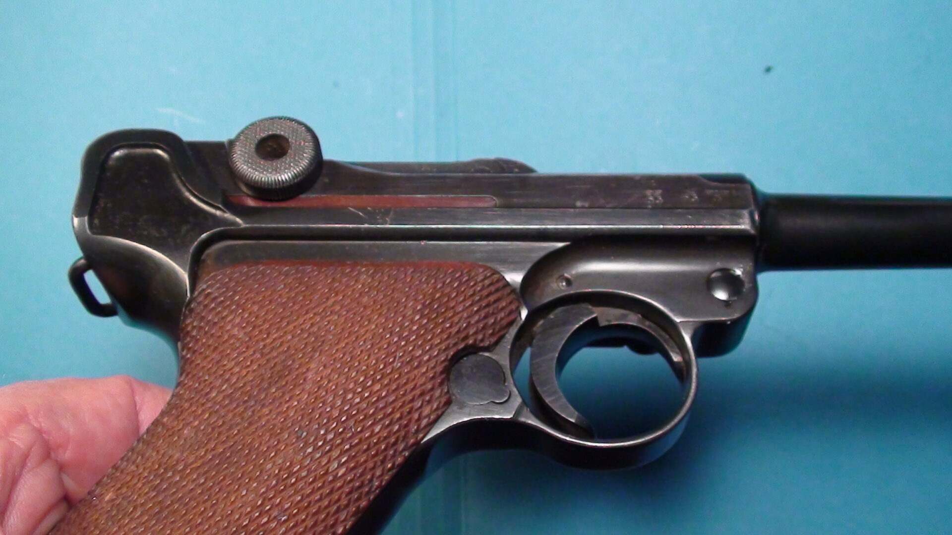 #569 Luger WW2 dated 1939 Collector Grade (restricted) – Luger Collector